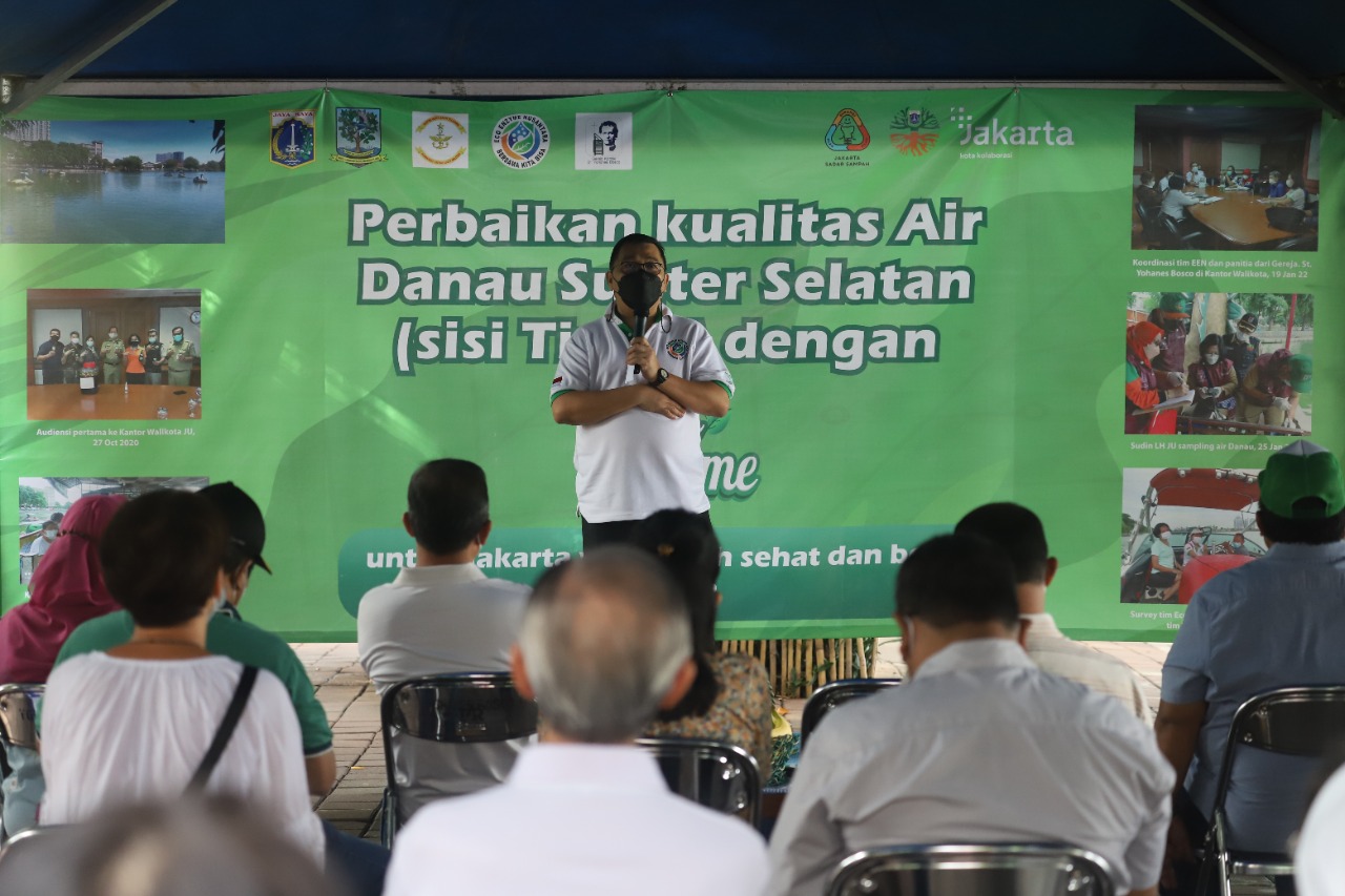 Bersihkan Kualitas Air, Cairan Eco Enzym Dituang ke Danau Sunter ...